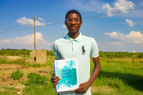 Eighteen-year-old "Pastor Tawanda" - Bible League International